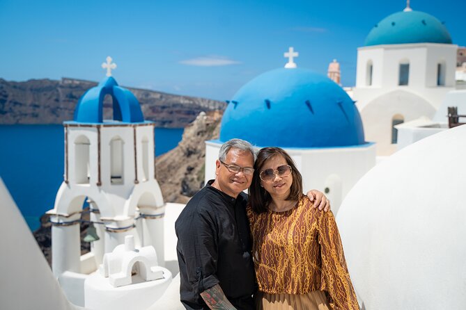 Private Walking Tour in Santorini with Personal Photographer - The Experience: What to Expect During Your Photo Shoot