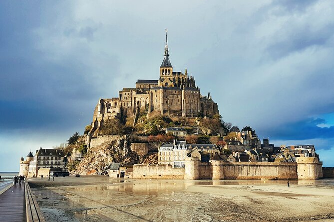 Private walking tour of Mont Saint Michel with a licensed guide - What Past Travelers Say