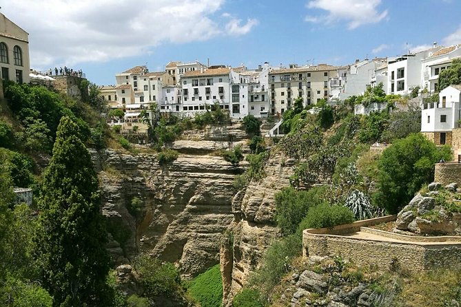Private White Villages & Ronda Day Tour from Seville - Ronda: The Cliffside Jewel of Andalucia