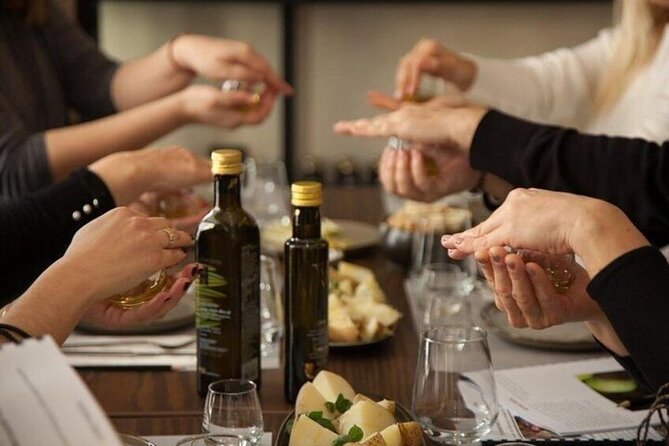 PRIVATE Workshop ESSENTIAL OILS & OLIVE OIL Factory with TASTING - The Experience’s Strengths