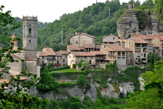 Pyrenees Medieval Village Hike from Barcelona - FAQs