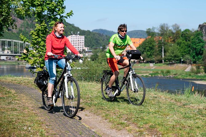 Rafting from Dín to Bad Schandau and back on bikes - Meeting Points, Timing, and Practical Details