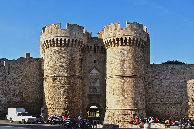 Rhodes Old Town Walking Tour (Small Group) - Group Size and Comfort
