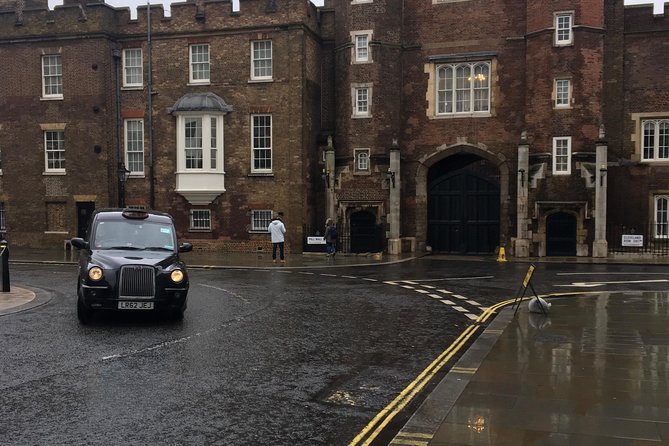 Rich people behaving badly - The Sum Up
