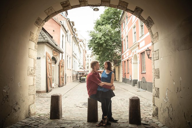 Riga Private Photoshoot Tour - Authenticity Meets Modern Comfort