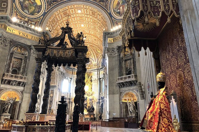Rome from Port Private Tour: Colosseum & Vatican, Lunch and De-lux Car included - The Sum Up