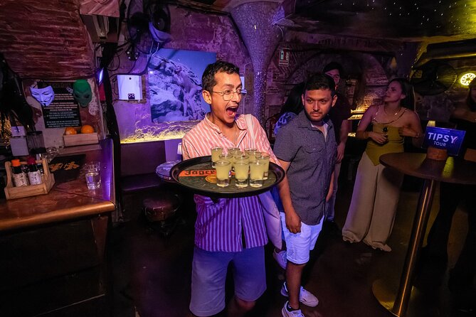 Rome Nightlife Experience: Award-Winning Bar Crawl with Guide - The Drinks and the Atmosphere