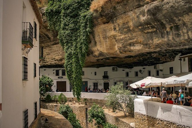 Ronda and white village of Setenil Private tours from Granada up to 8 persons - Free Time for Lunch and Further Exploration