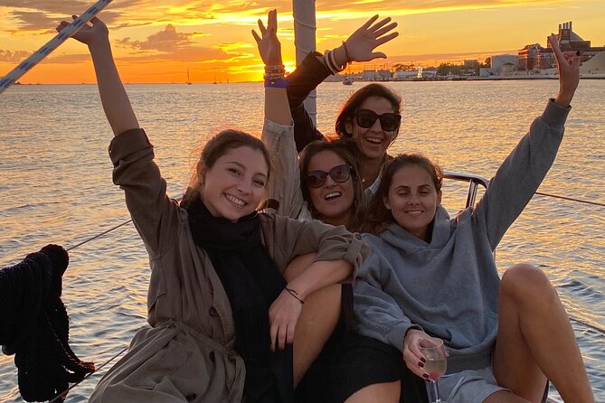 Sailing tour to the sunset in Lisbon - Practical Details for Planning Your Tour