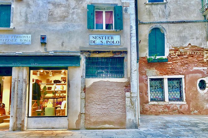 San Polo, Rialto & Frari: 2-Hour Private Walking Tour in Venice - The Artistic and Architectural Highlight: Frari Basilica