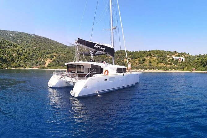 Santorini Oia: Private Sunset Catamaran Cruise with BBQ & Drinks - FAQs