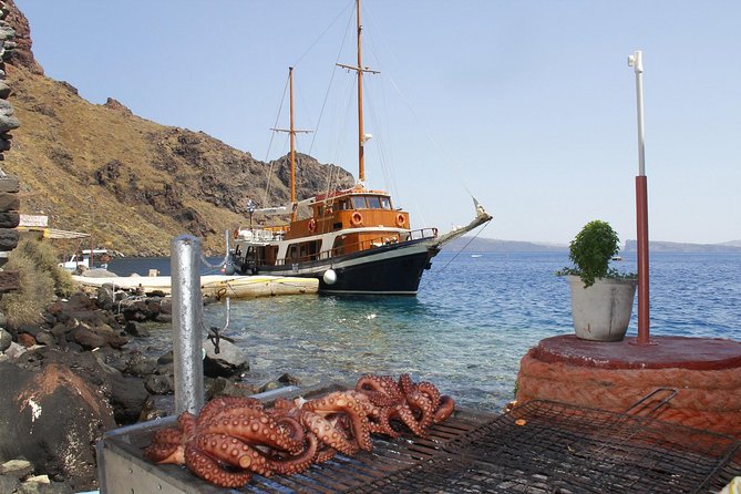 Santorini Volcanic Islands Cruise: Volcano,Hot Springs,Thirassia and Oia Sunset - Thirassia: Village Exploration & Lunch (about 1 hour 50 minutes)