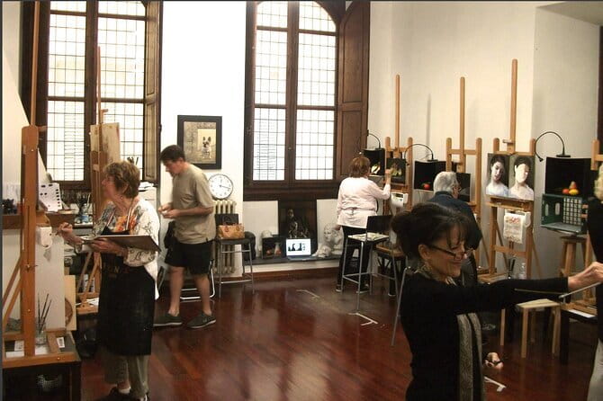 Sculpture Clay modeling class in Florence - The Sum Up
