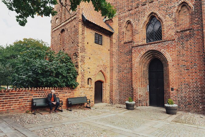 Self-Guided Audio Walking Tour Through Kurt Wallander's Ystad - Who Is This Tour Best For?