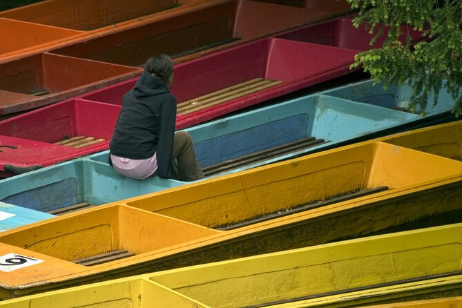 Shared | Oxford University Punting Tour - Group Size and Atmosphere