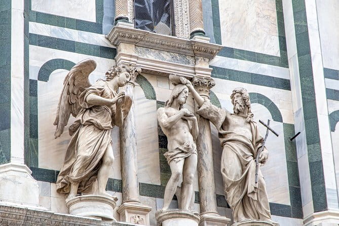 Sightseeing Guided Tour of Florence by Night including Duomo & Palazzo Vecchio - The Itinerary Breakdown: What to Expect