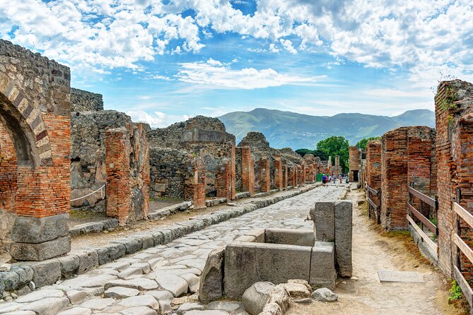 Skip the Line Pompeii Guided Tour Small Group or Private Option - Final Thoughts: Is This Tour For You?