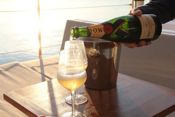 Sunset Jazz Cruise with Aperitivo and live Saxophone - The Sum Up: Who will love this tour?