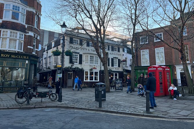Ted Lasso Filming Locations Half-Day Tour - FAQs