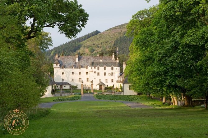 The Scottish Borders Full-Day Private Tour in a Luxury Minivan with Local Guide - The Value and the Price