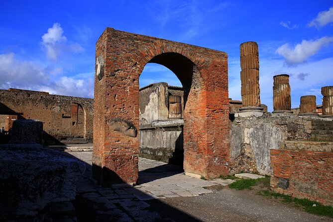 Tour of Pompeii with Skip the Line Tickets & Exclusive Guide - Analyzing the Value