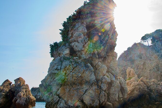 Tour to Baia di Taormina, Isola Bella and Naxos - What to Expect in Terms of Logistics