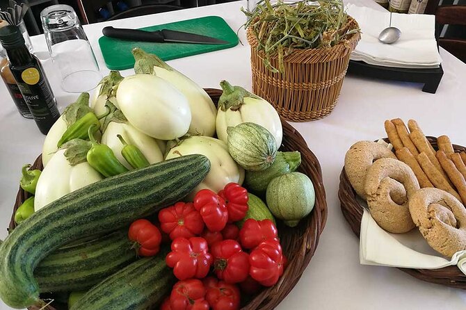 Traditional Kouzina Santorini Cooking Experience - Who Should Consider This Experience?