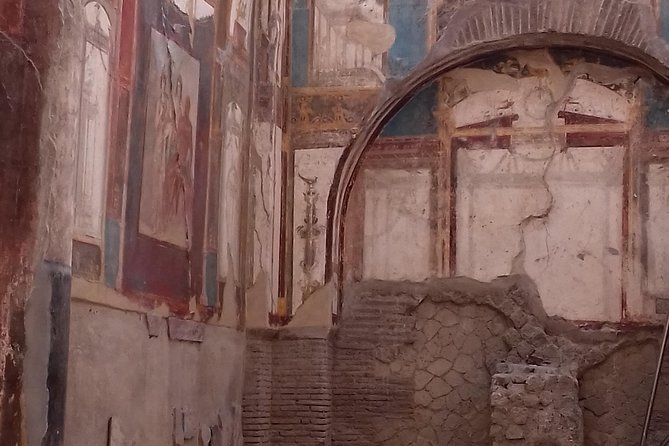 Transfer From Naples Train Station/area to Sorrento 2hr stop in Herculaneum - On the Ground: The 2-Hour Stop in Herculaneum