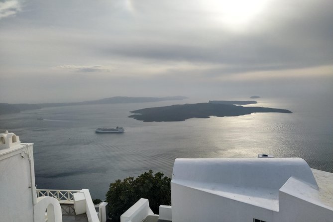 Transfer from Oia to Fira and Airport - Who Will Benefit Most?