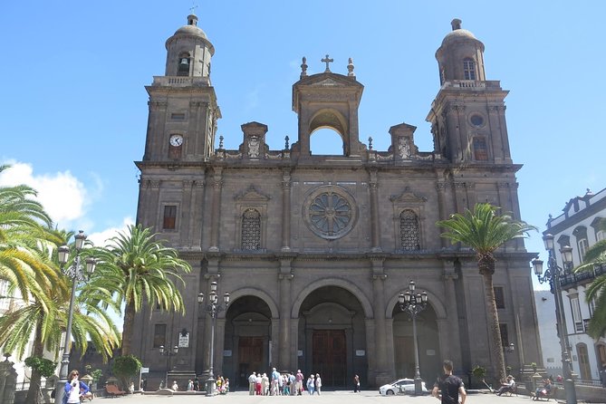 Tuk-Tuk Neighbourhoods Tour around Las Palmas de Gran Canaria - Who Should Consider This Tour?