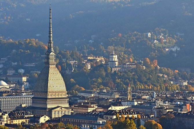 Turin by night 2-hour monolingual walking experience - FAQs