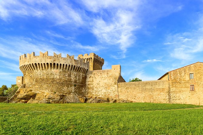 Tuscany countryside from Livorno: Private Volterra, San Gimignano & Wine Tasting - Who Will Enjoy This Tour the Most?