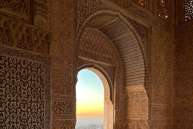 Unforgettable Alhambra Tour: group tour - The Practical Side