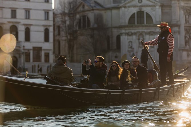 Venice: Grand Canal by Gondola with Live Commentary - Who Should Consider This Tour?