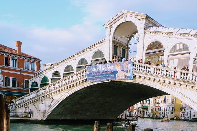 Venice: Private Half Day Guided Tour and Gondola Experience - Practical Tips for Travelers