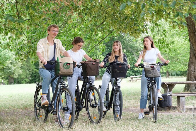 Versailles: Bike Rental, Different Sizes - Pricing and Value