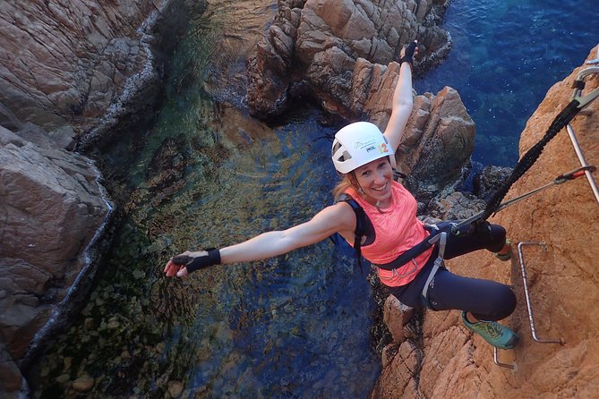 Via ferrata de Sant feliu de guíxols (cala molí) - Practical Details: Transportation, Timing, and Group Size