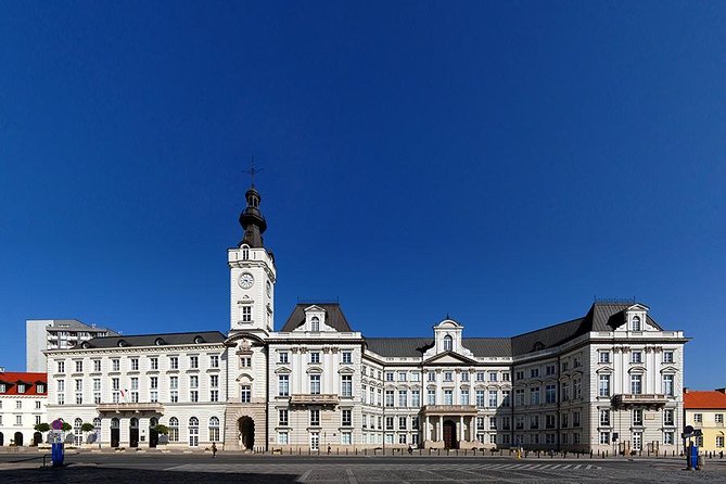 Warsaw Old Town with Royal Castle + Royal Route: PRIVATE TOUR /inc. Pick-up/ - Deep Dive into Each Stop