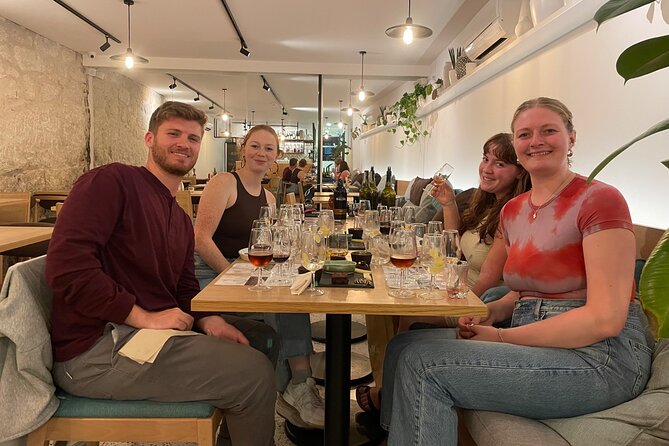 Wine tasting of 5 Port Wines with a Sommelier - Group Size and Accessibility
