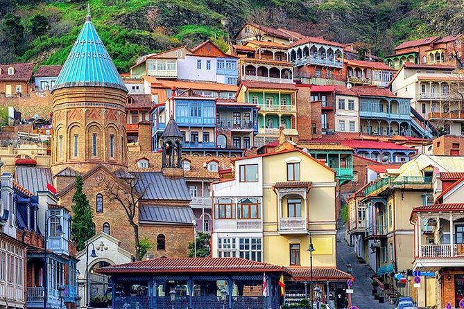 4 Group Tours Including Airport Transfers - Detailed Breakdown of the Itinerary