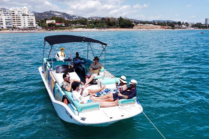 4 Hour Boat Ride in Jarana on the Bayliner Element XR7 - The Perfect Match for Who?