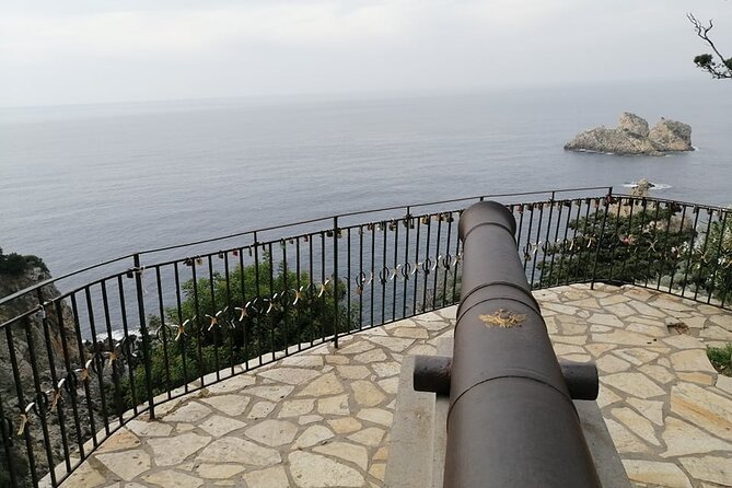 4-hours Small Group Tour - Palaiokastritsa & Corfu Town - Why This Tour Offers Good Value