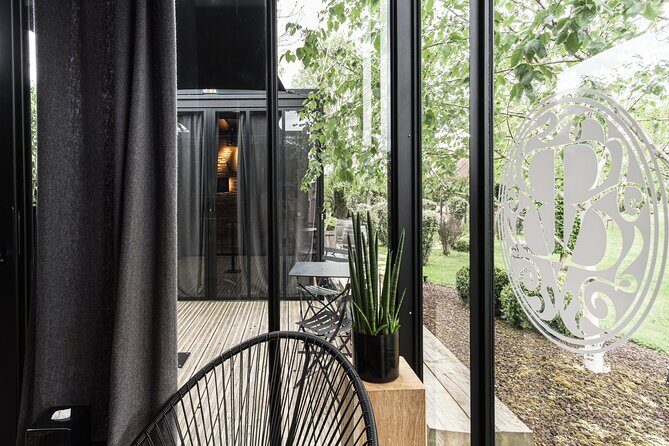 45 Minute Beauty Parenthèse Facial Treatment in Burgundy - The Setting and Atmosphere