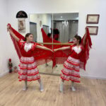 45 minutes flamenco dance class for family in Málaga - Who Should Consider This Experience?