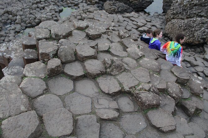 2-Day Northern Ireland Giants Causeway Private Luxury Car Tour - FAQs