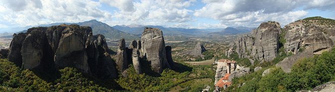 2 Day Private Tour of Meteora & Thermopylae From Athens - Day Two: More Monasteries and Return to Athens