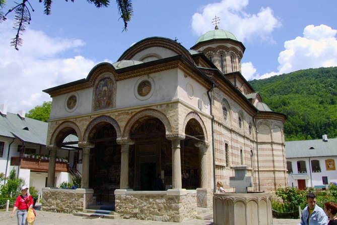 2 Days Private Tour - The Romanian Caves from Bucharest - The Price and Its Value