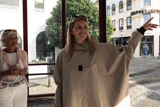 3 Hour Guided Food Walk Tour in Alesund, Norway - Visuals and Atmosphere