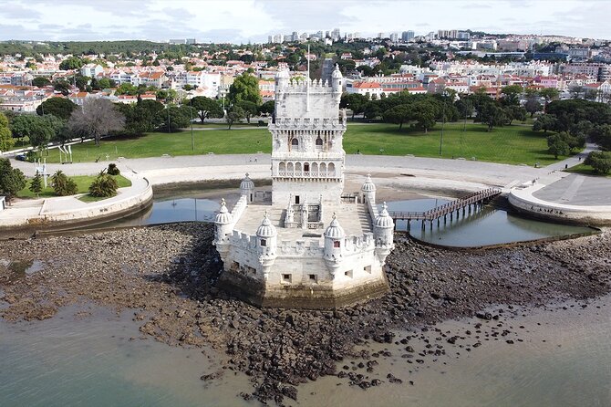 4h/half-day Lisbon Tuk Tuk Tour with a local - Authenticity and Local Flavor