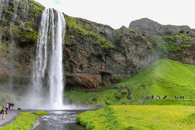 6 Day Iceland Ring Road Highlights Tour With Accommodation - Who Would Love This Tour